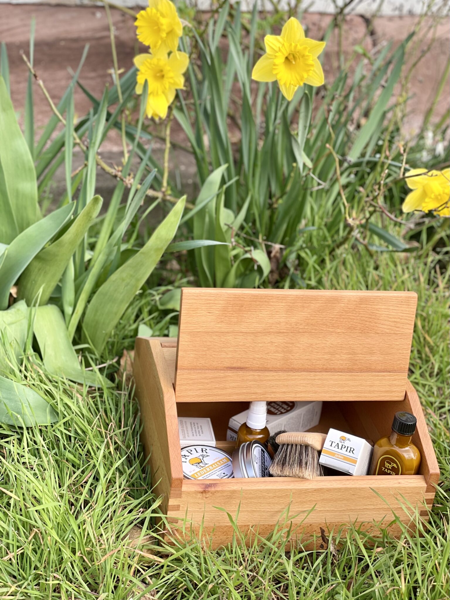 « Shoe Shine Package complet : Contenu, conseils et avantages du kit ...